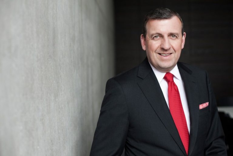 Interview mit Dr. Stefan Wolf, CEO, ElringKlinger AG | GoingPublic.de